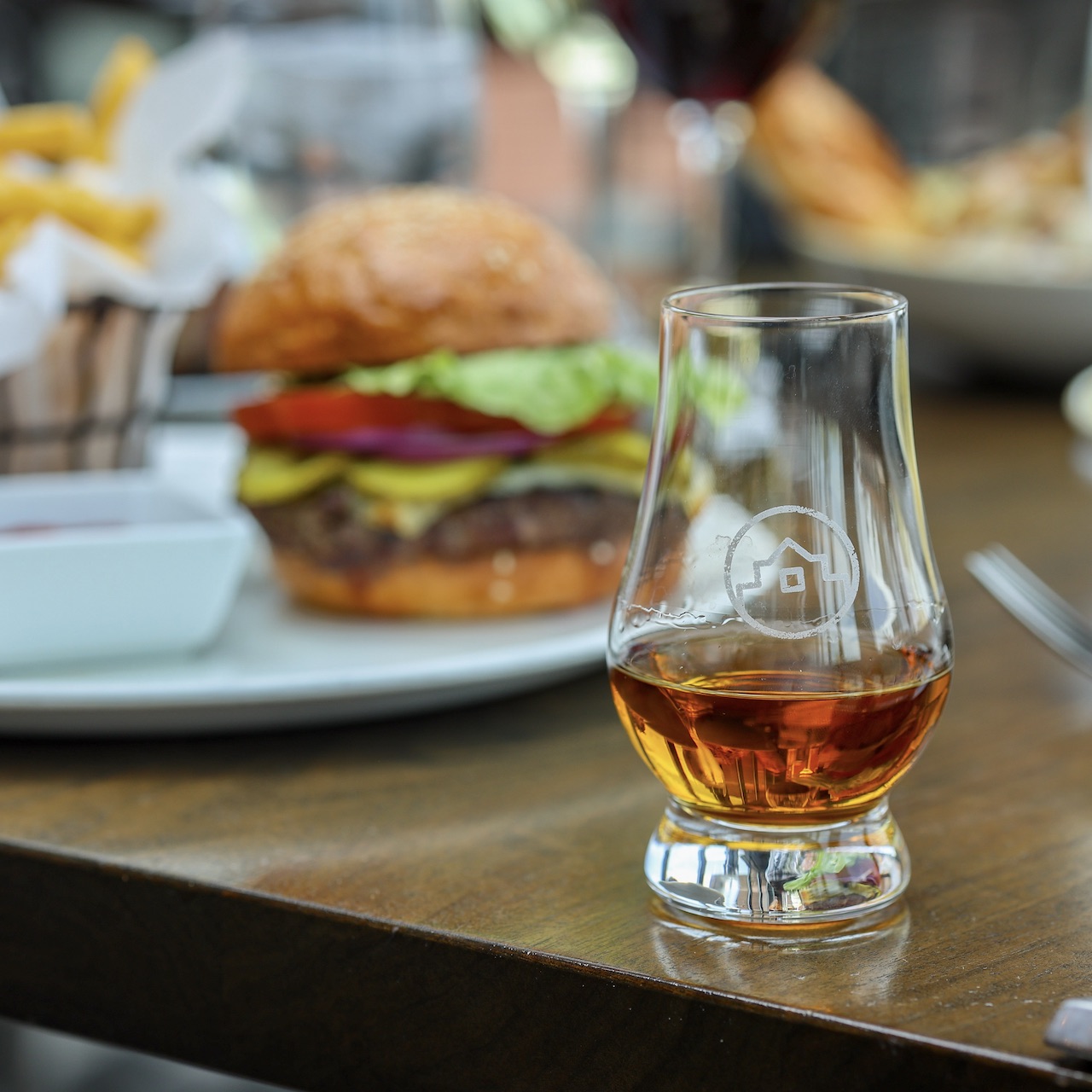 Cache Burger Whiskey - Ginger and Baker